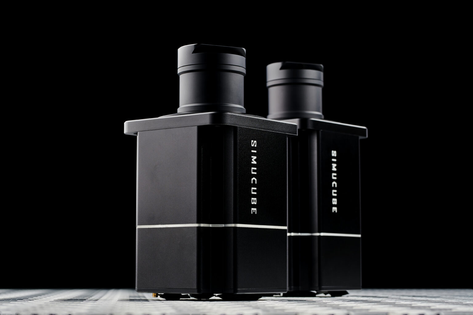 A buyer's guide to high-end sim racing wheelbase | Blog | Simucube